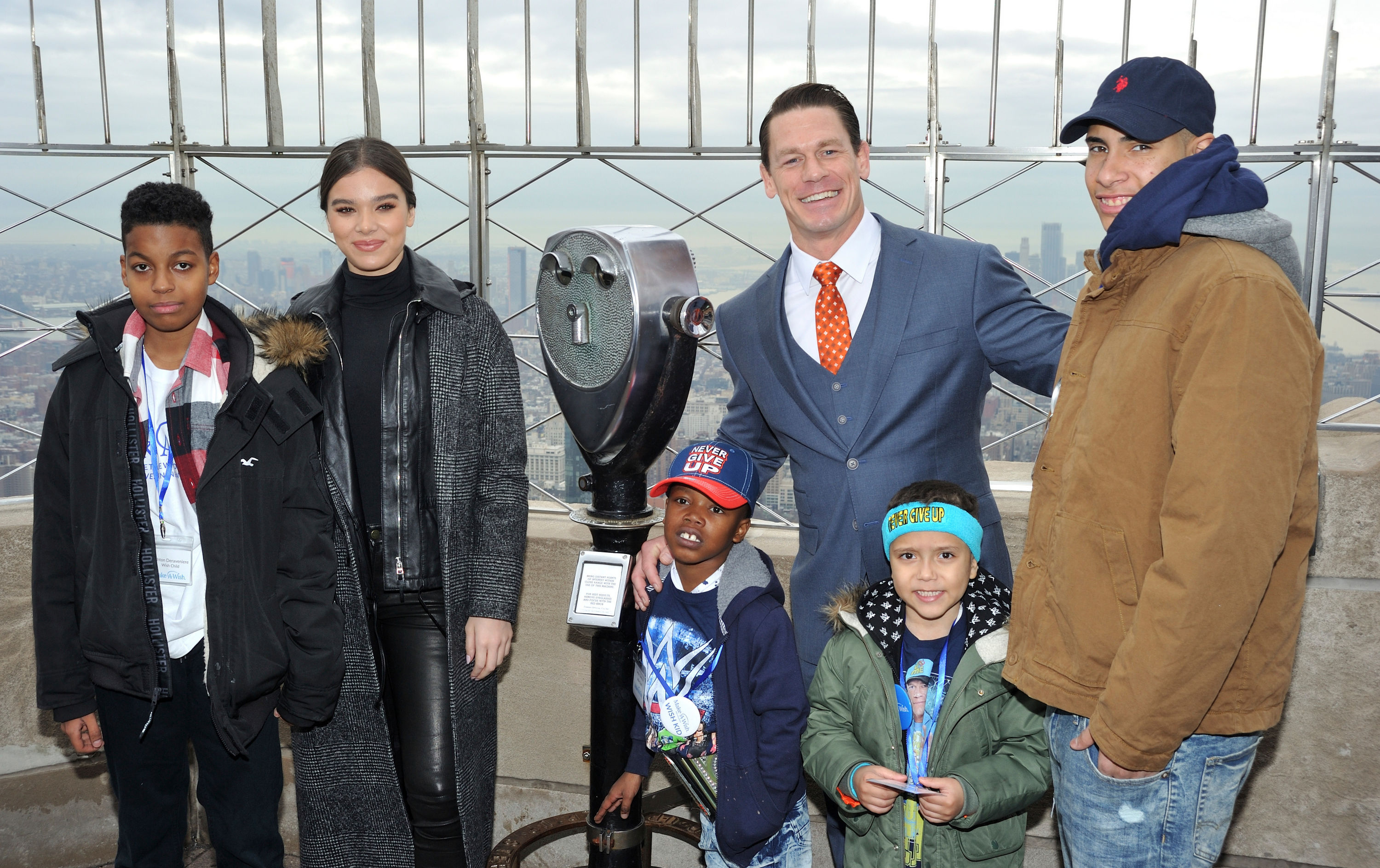 Dec 20 | Empire State Building Hosts John Cena & Hailee Steinfeld In ...